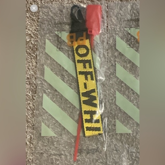 Off-White | Accessories | Offwhite Industrial Lanyard Ow Zip Tie ...